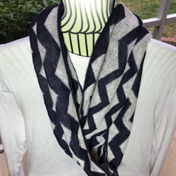 LOFT | Accessories | Loft Navy And White Linen Blend Infinity Scarf ...
